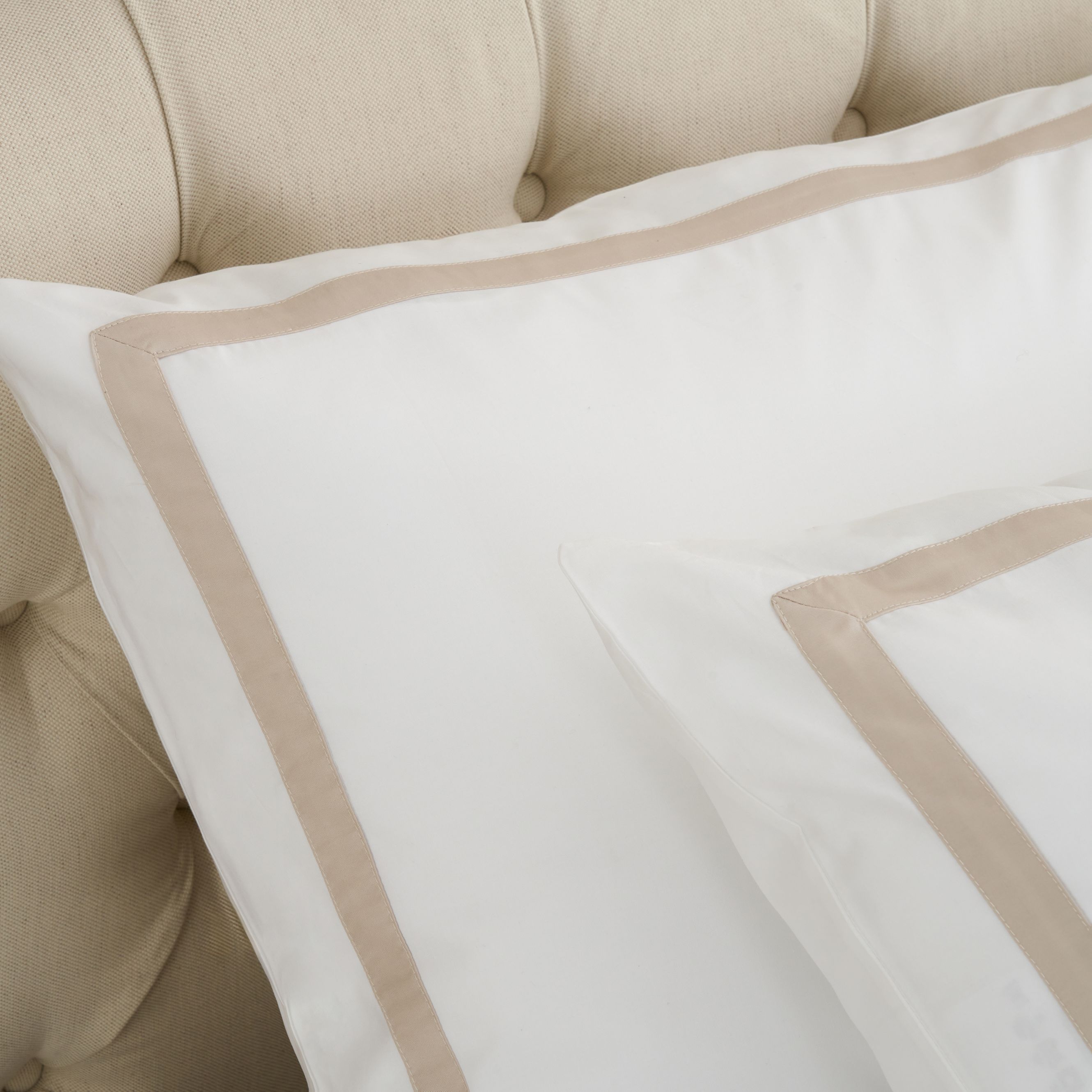 Langham Boarder Bed Linen, Double | Bed Linen Sets | Feather & Black