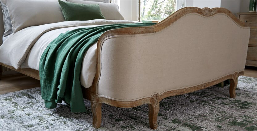 Cocoon Bed | Feather & Black