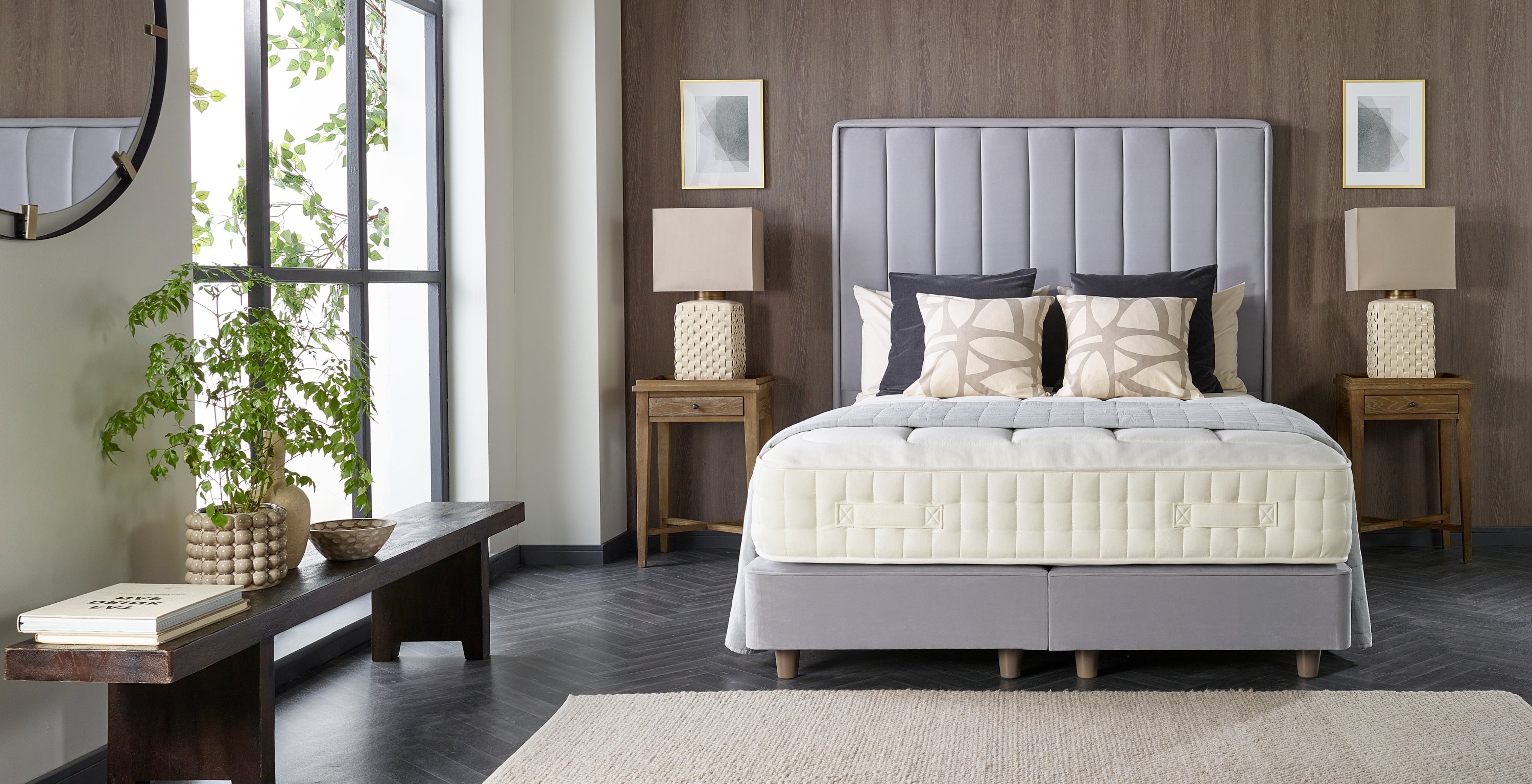 Harrison Spinks Classic Shallow Divan Base | Feather & Black