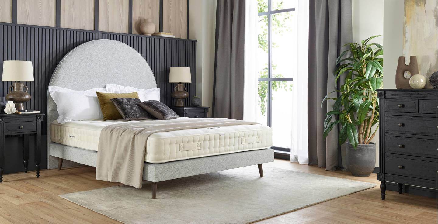 Divan Single Beds | Feather & Black