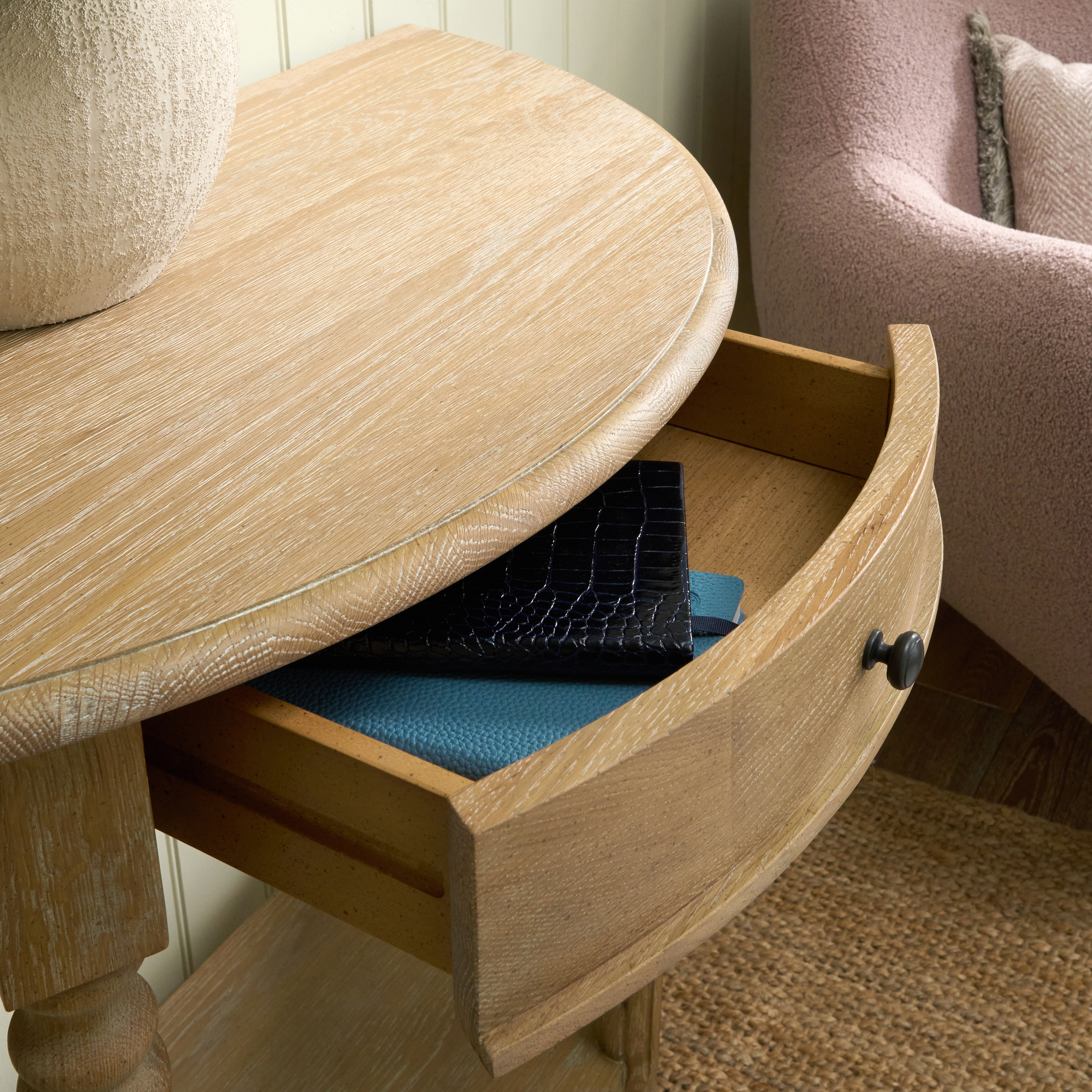 Lyon Console Table | Feather & Black