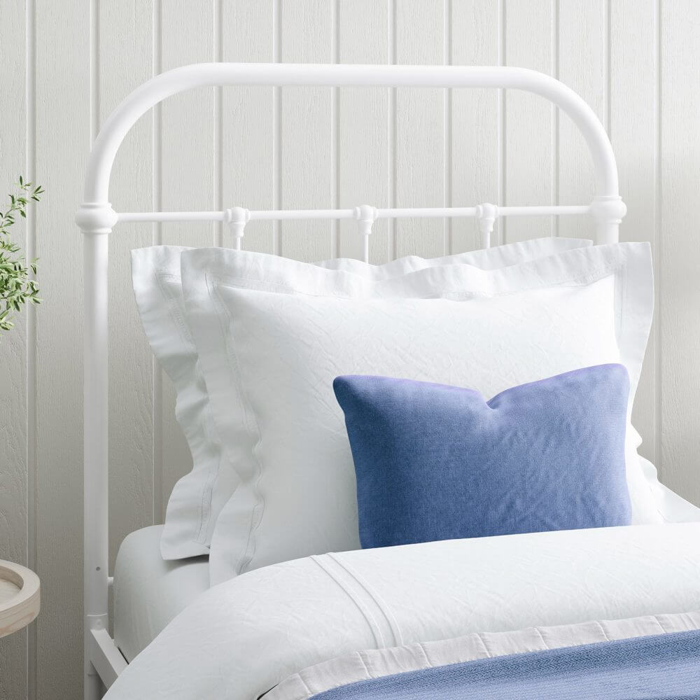Oliver Bed, King | Metal Beds | Feather & Black