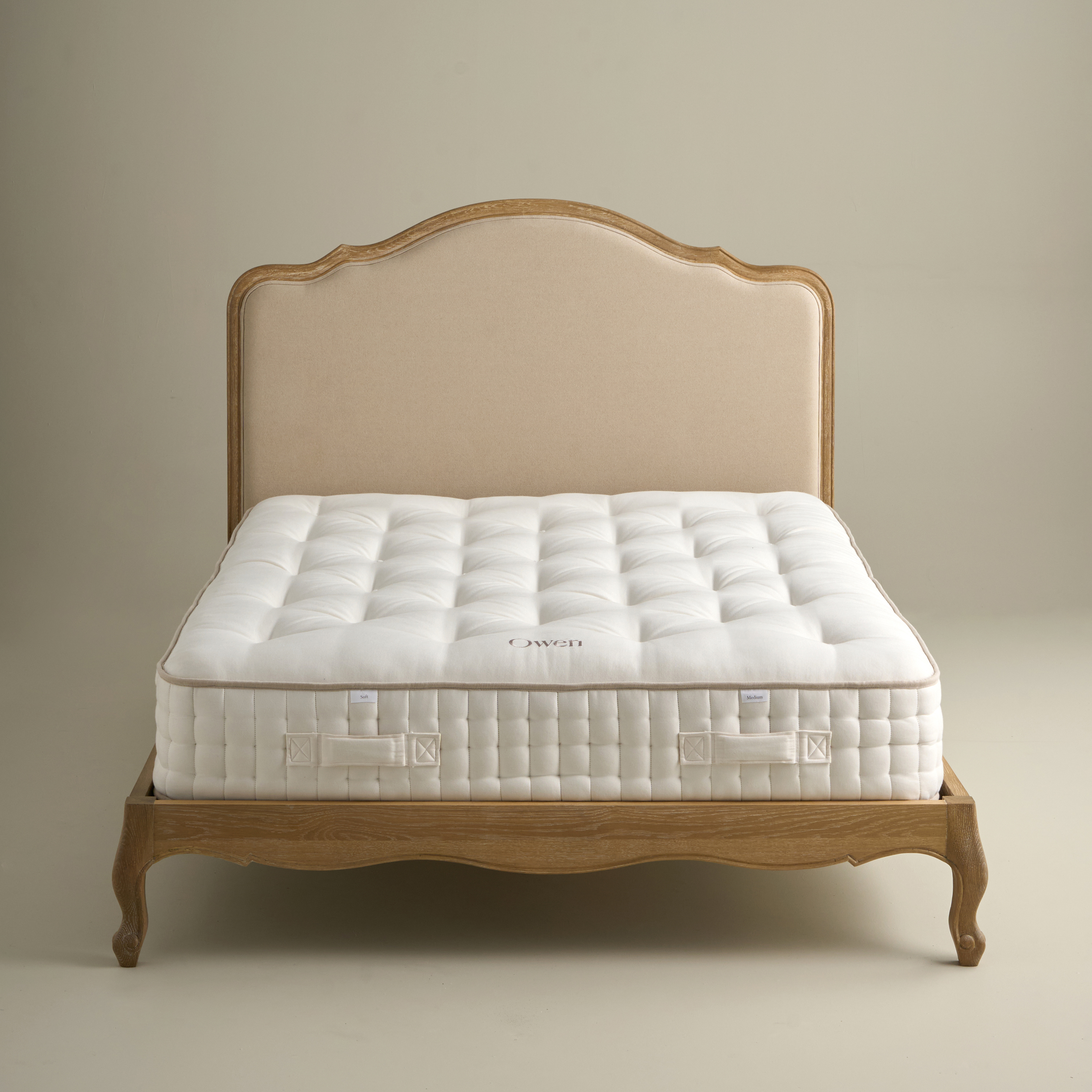 Sienna Beau Bed | Feather & Black